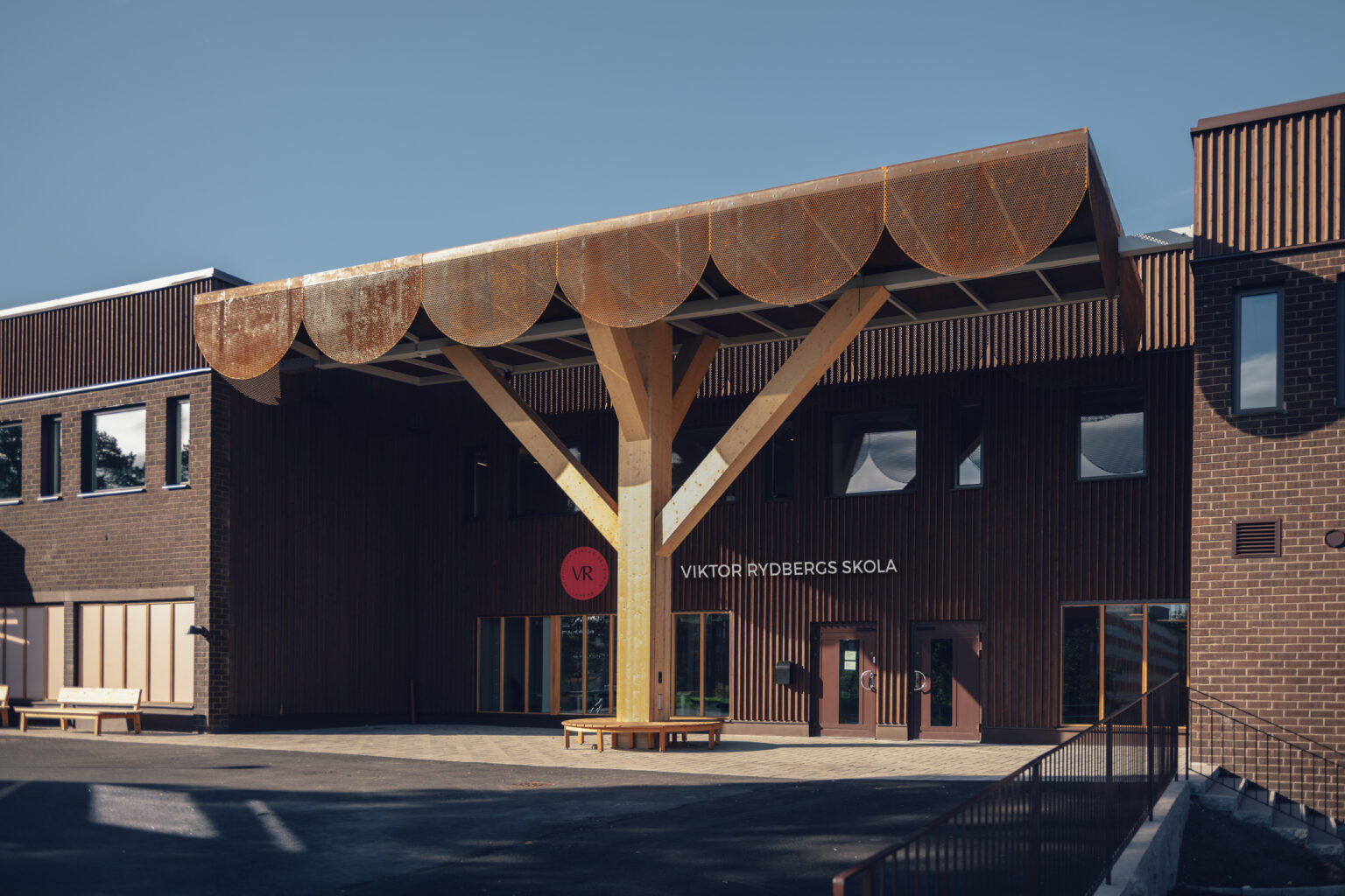 Viktor Rydbergs skola i Fisksätra vinner ROT-priset 2022 - Stockholms BF